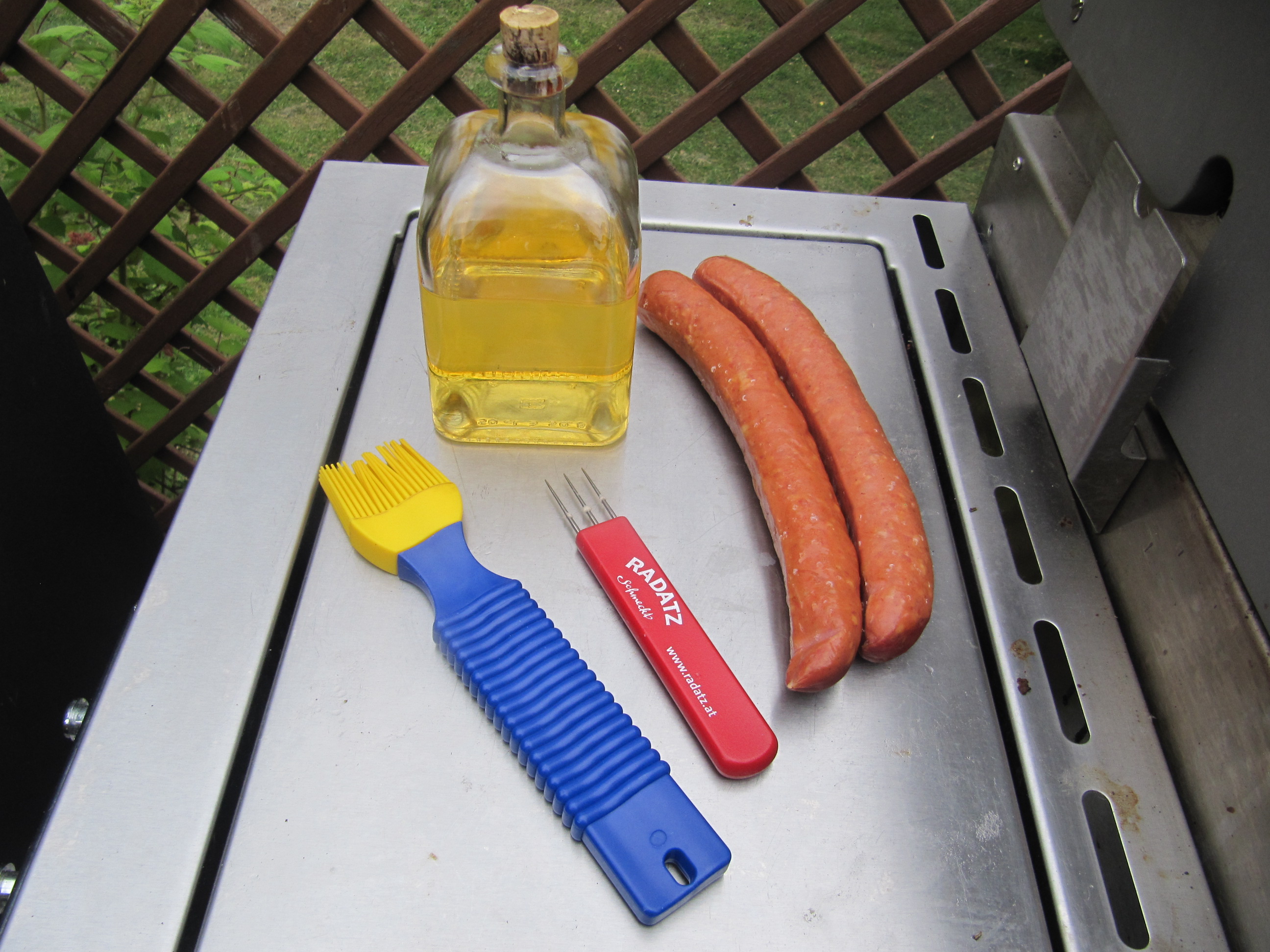 A Eitrige, an Bugl, a Krokodül und a 16er Blech! – grillpate